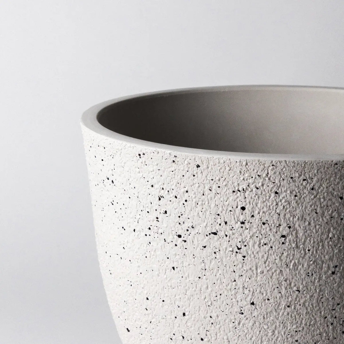 Kanso - Signature Stone Textured Planter Pot – Plant Gather